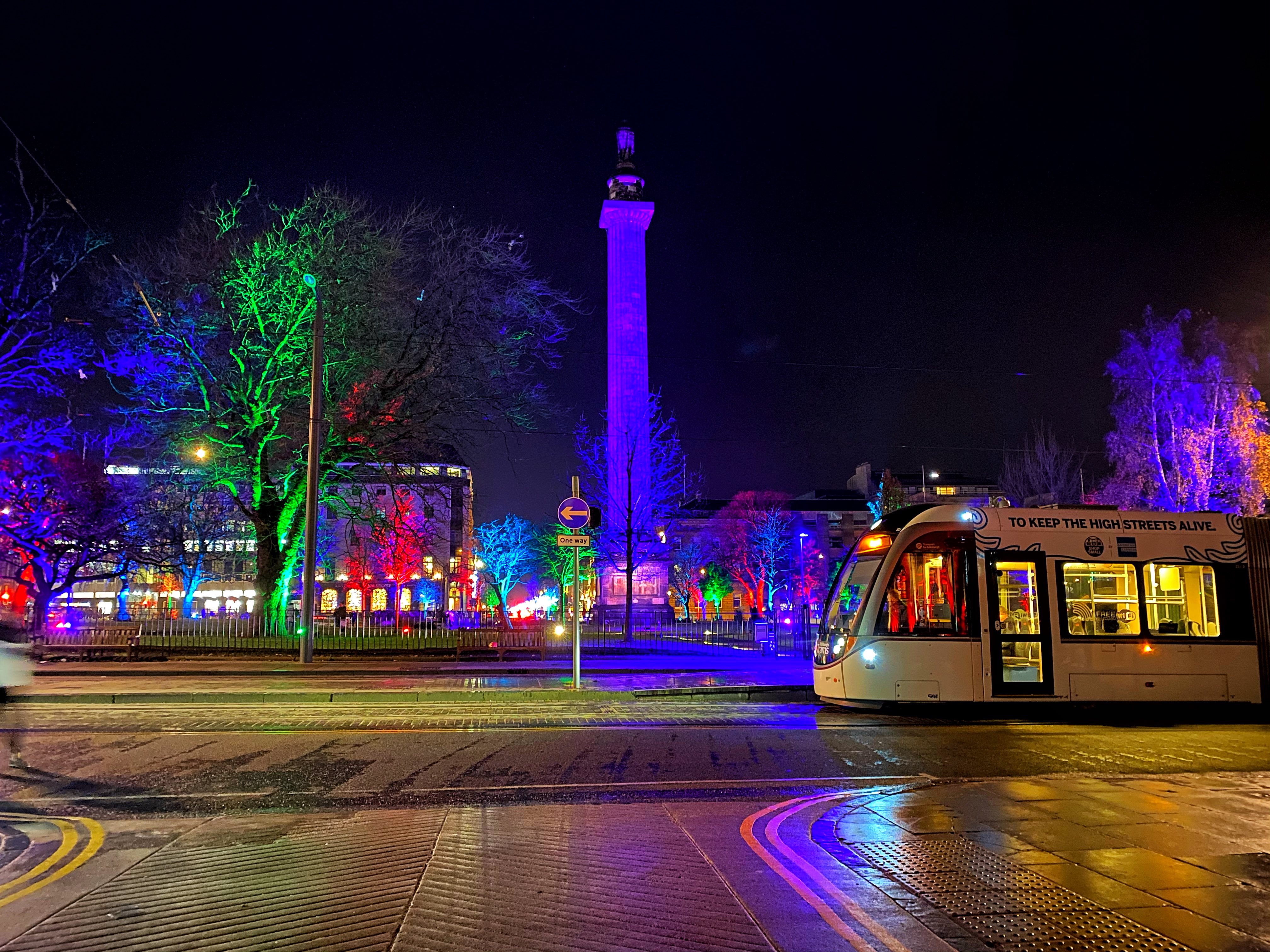 Festive Tram Services | Edinburgh Trams