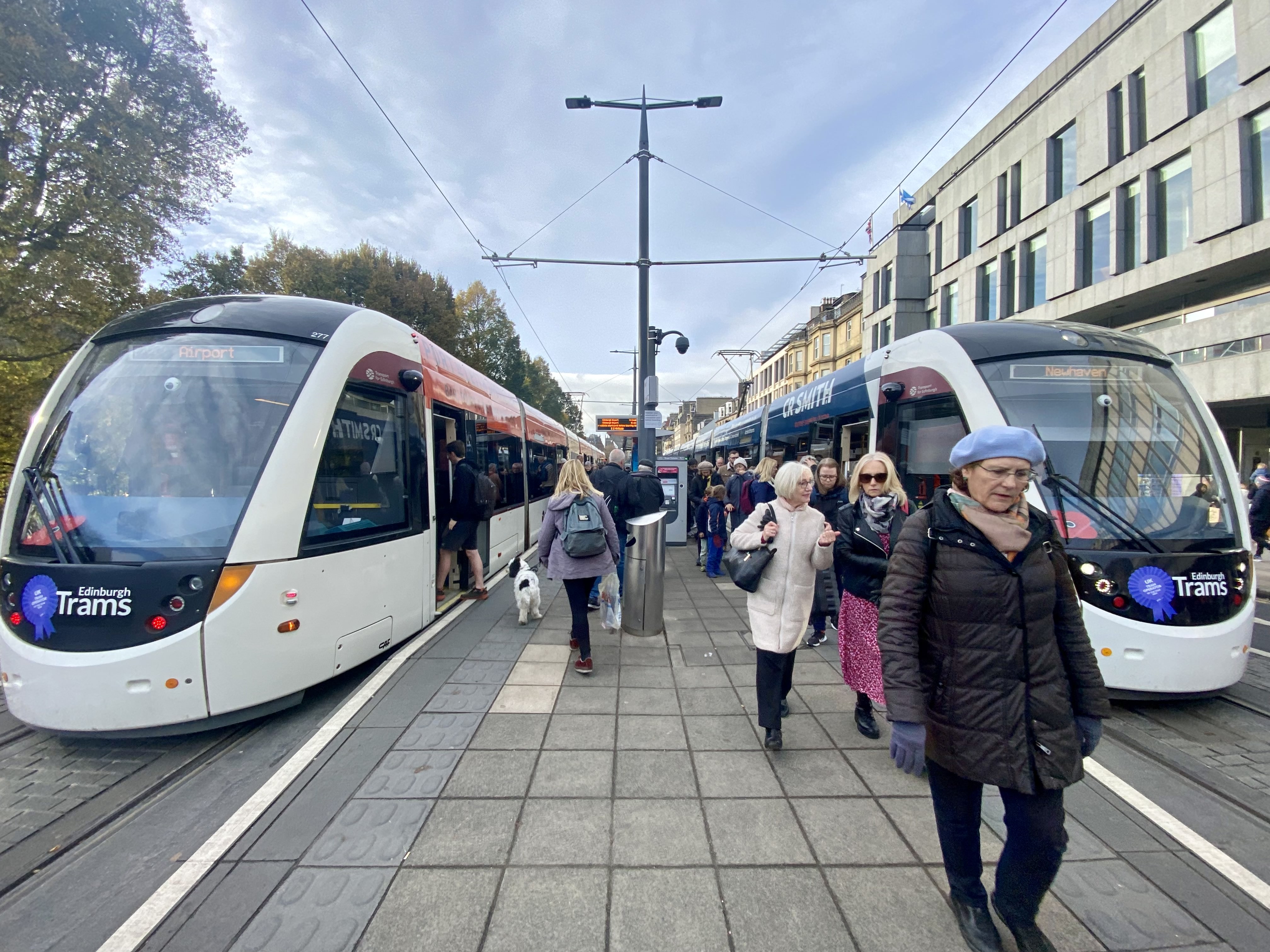 Extra services introduced at peak times | Edinburgh Trams